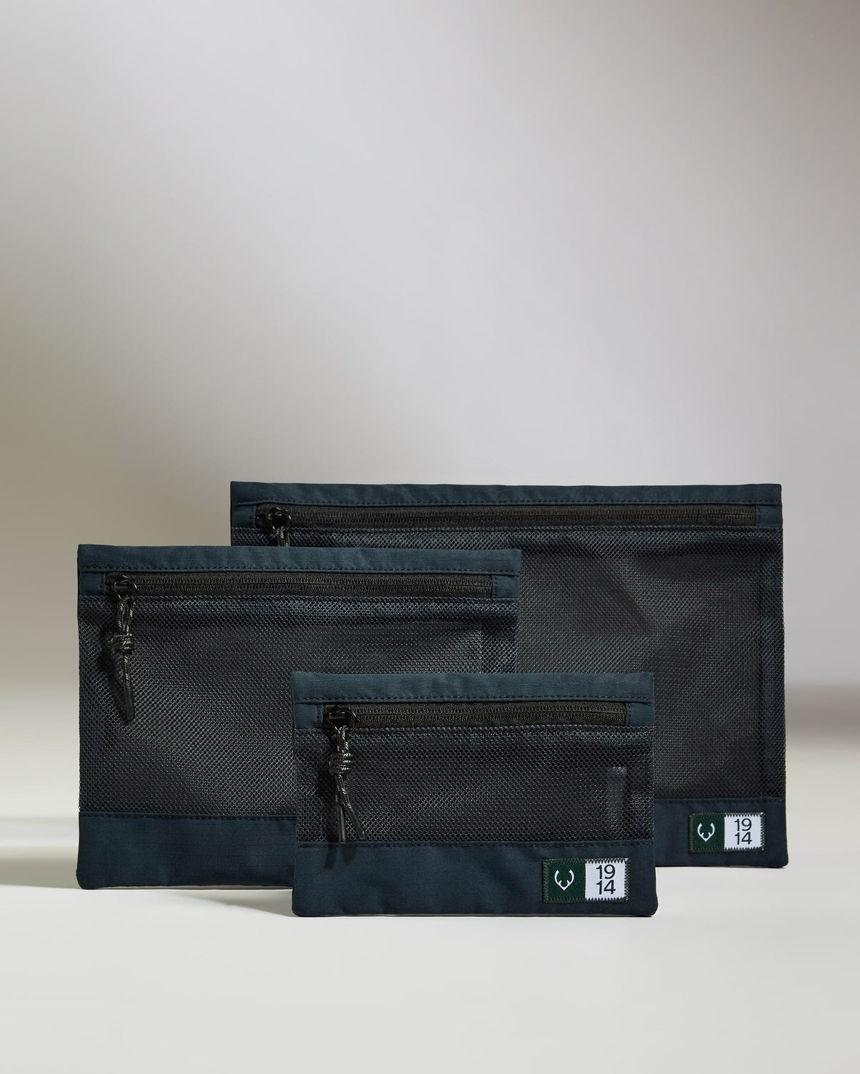 Essential Travel Pouches in Navy Set of 3 | Travel Accessories ...